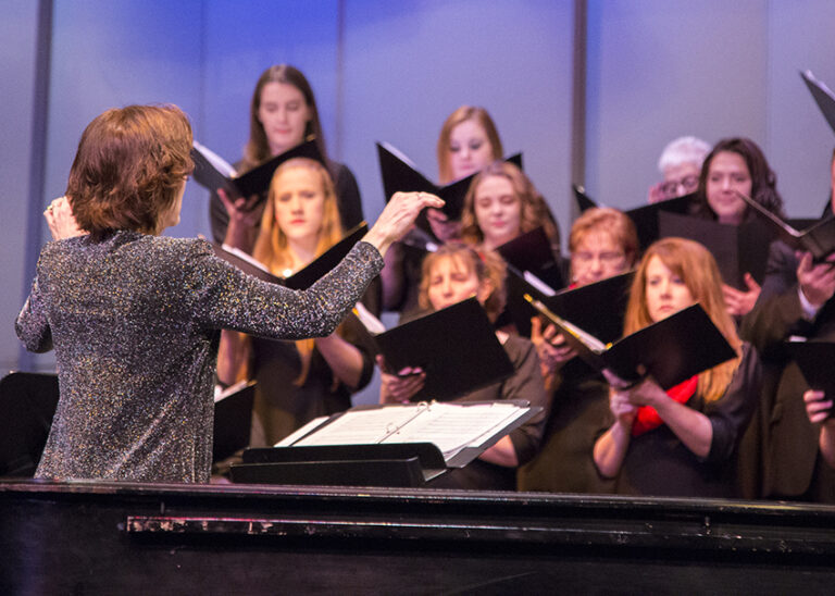 Fall 2018 News - Holiday Music Hits the Stage at Festival of Carols ...